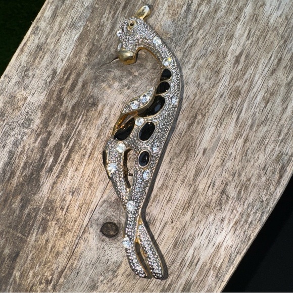 Accessories | Vintage Huge Gold Tone Enamel Giraffe Brooch Pin 5 | Poshmark